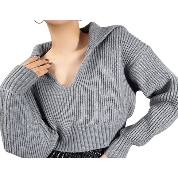 Commense | Sweaters | Nwt Revolve Minimalist Lovers Commense Cropped ...